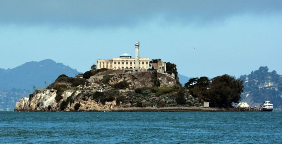 San Francisco: Alcatraz and Golden Gate Bay Cruise - The Experience’s Strengths and Drawbacks