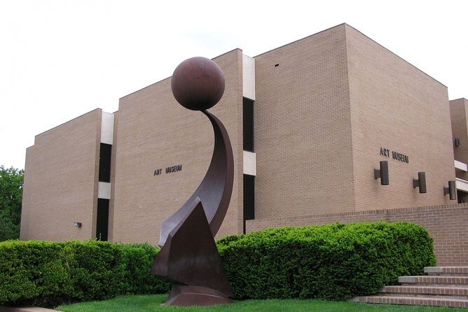 Self-Guided Amarillo Scavenger Hunt: Amarillo Art & Elms - What to Expect During Your Hunt