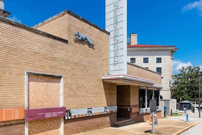 Self-Guided Montgomery Scavenger Hunt: History & Heroes - In The Sum Up