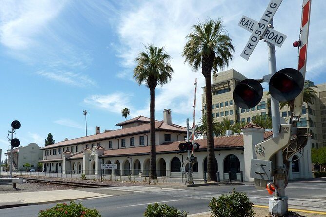 Self Guided Scavenger Hunt: Fresno Art & History - Deep Dive into the Experience: What Makes It Special