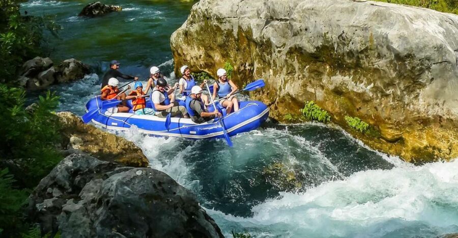 Split/Omi: Cetina River Rafting with Cliff Jump & Swimming