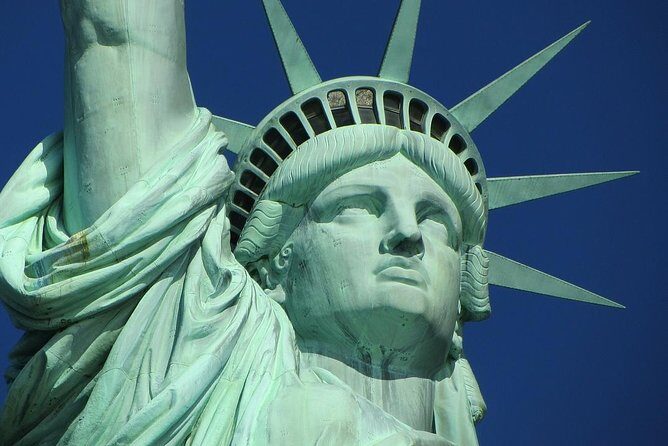 Statue of Liberty Roundtrip Ferry ticket - The Pros and Cons of This Tour