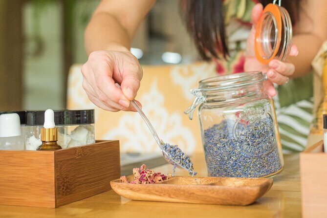 Timeless Face Beauty Products Workshop: Making Natural Cream & Serum - An In-Depth Look at the Workshop