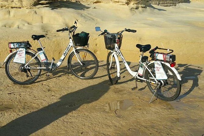 Tour in bike history Island Ortigia and archeological park Neapolis