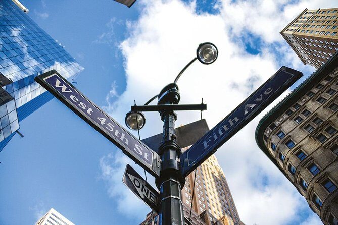 Treasure hunt in Midtown with New York in French - FAQs