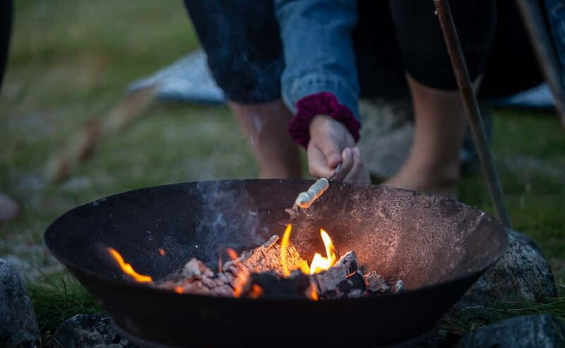 Tromsø: Midnight Sun with Campfire in the wilderness