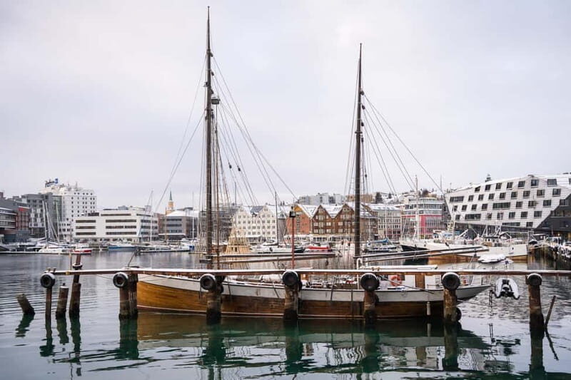 Tromsø: Tour in French of the Historic Center and Museum