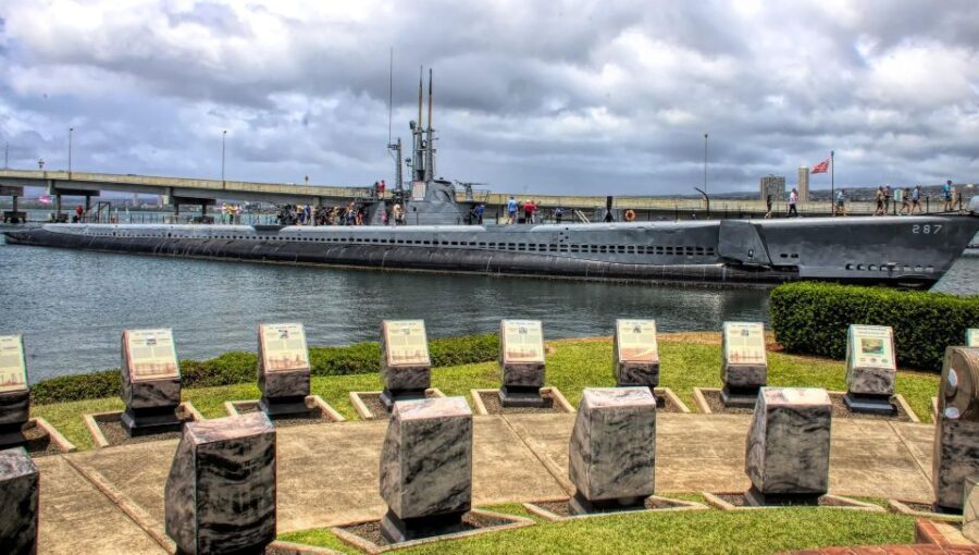 "USS Arizona Memorial" & The "Mighty MO" VIP Limousine Tour! - Who Will Love This Tour?