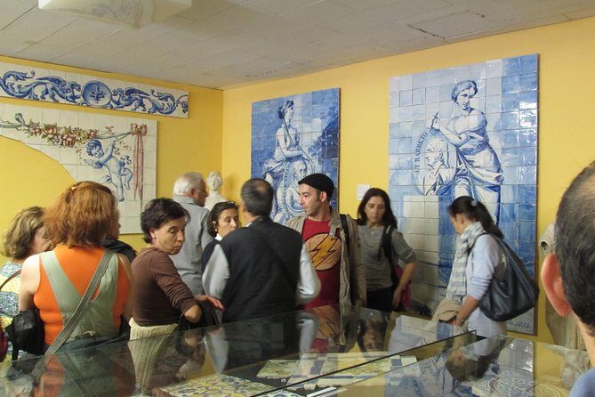 Walking Tour - History of Tiles in Porto - What to Expect During the Tour