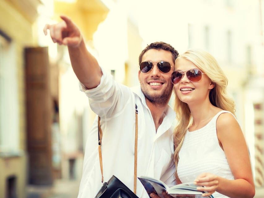 Weimar: AdventureDate, walk with quiz and dinner for couples