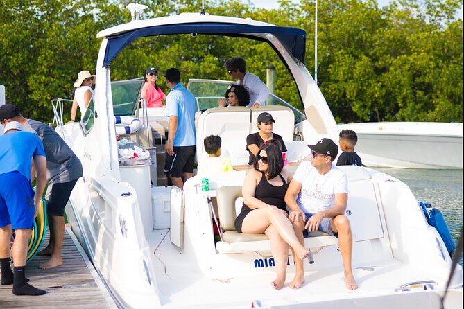 Yacht Celebration! (Restroom/Kitchen/AC & Bed on Board) - Frequently Asked Questions