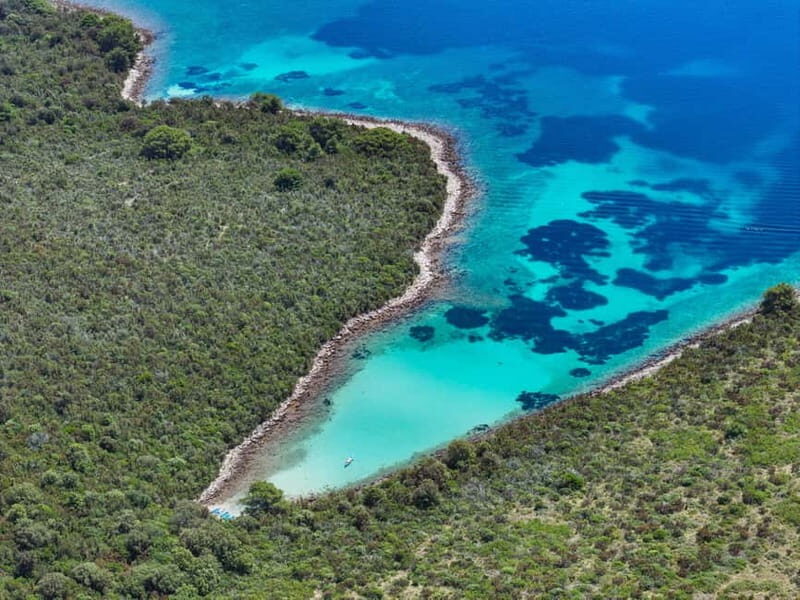 Zadar: 4-Islands Escape & Hidden Shipwreck with Lunch