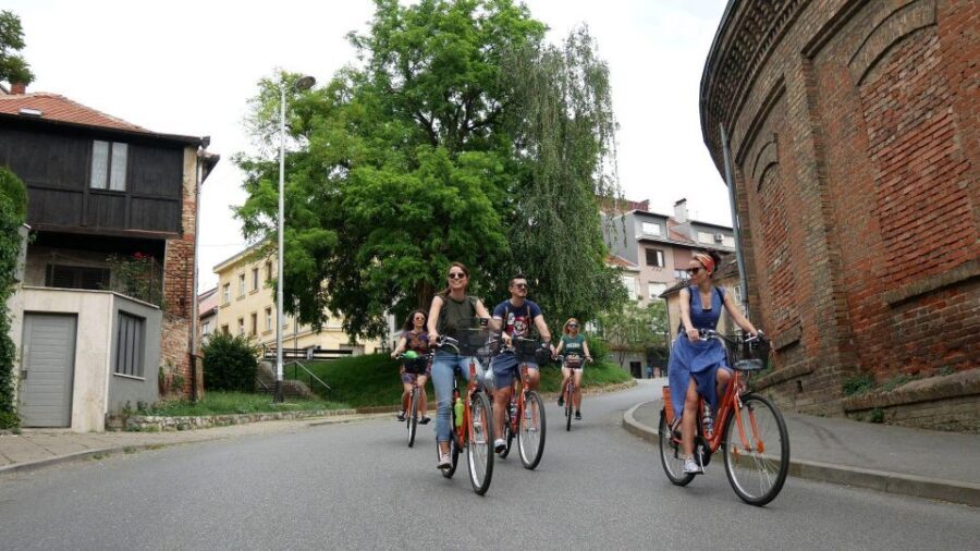 Zagreb: 3Hour Classic Bike Tour