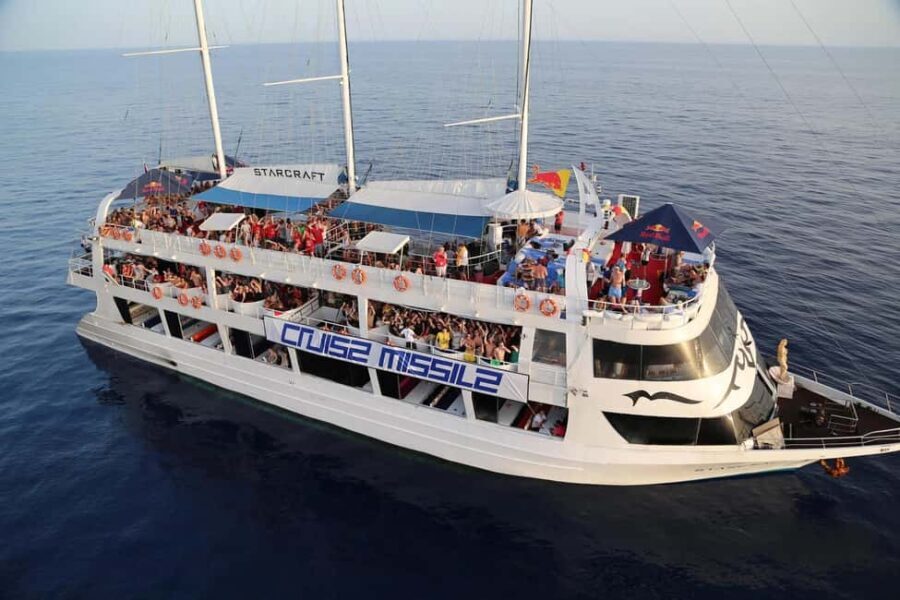 Alanya/Side: Starcraft Boat Trip w/ Unlimited Beer and Wine