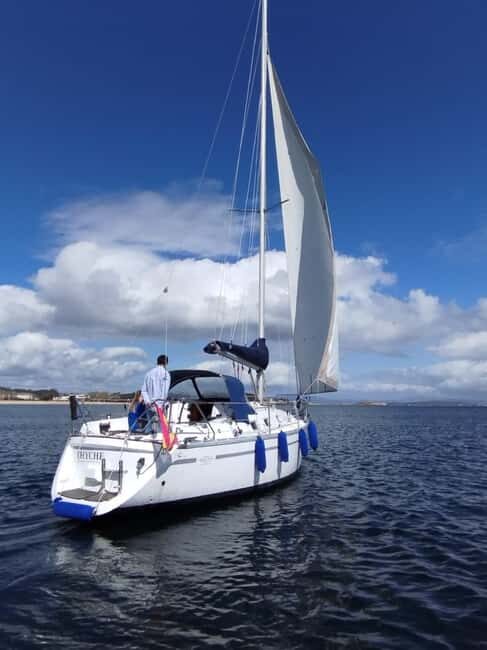 Arousa Estuary: Exclusive sailing routes - What to Expect from the Customized Sailing Routes