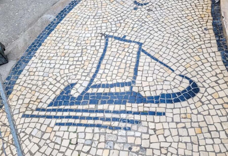 Aveiro City Tour: Private day trip with tickets included.
