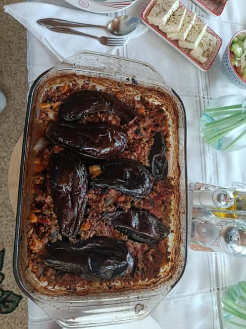Berat: Traditional Cooking Class with Wine Tasting