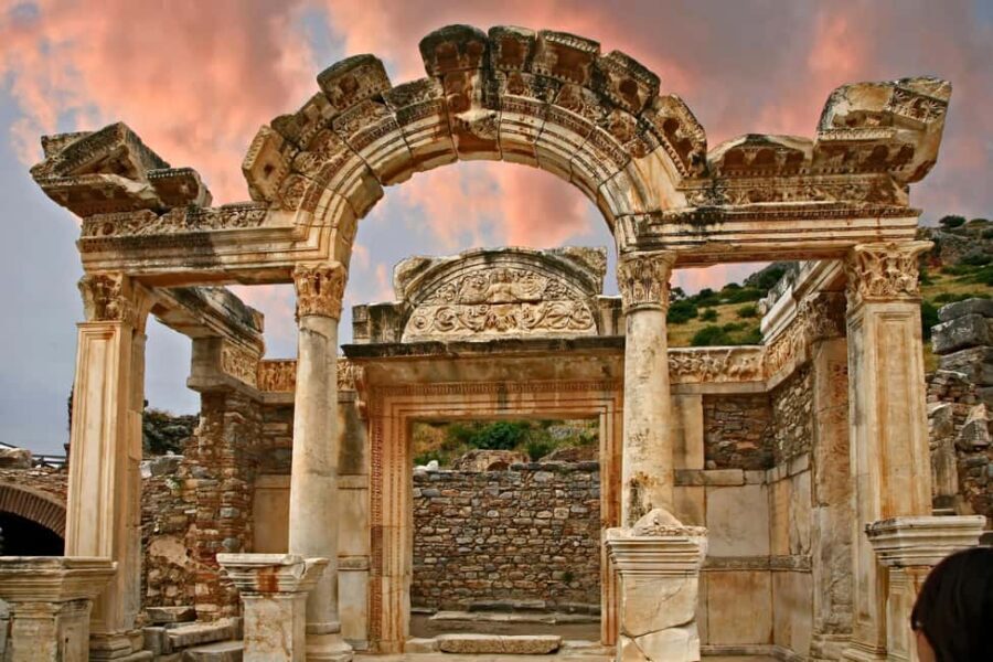 Ephesus Ancient City and Virgin Mary House Tour Cruise Guest