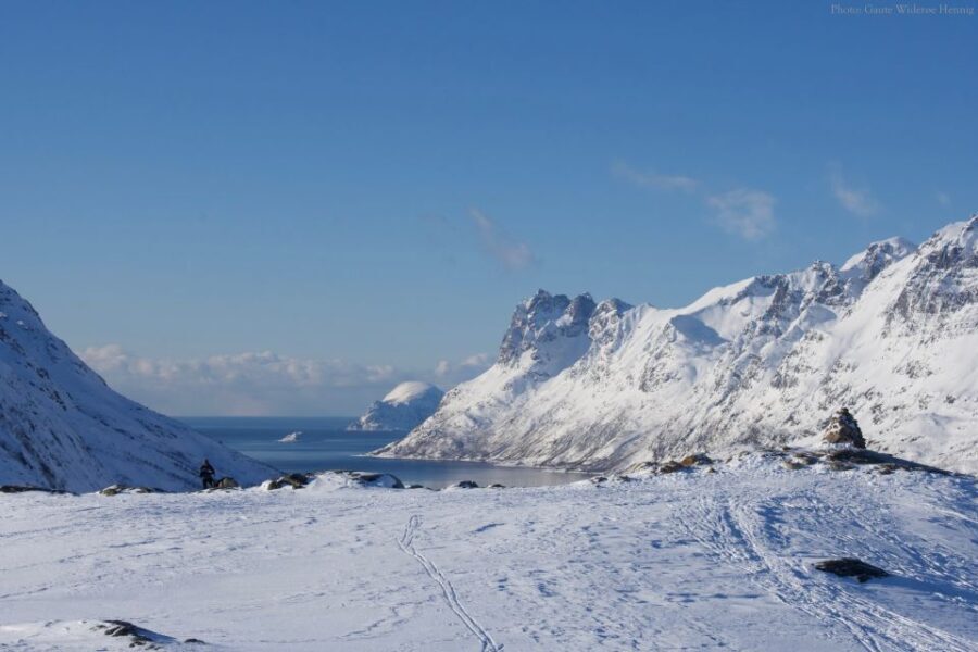From Tromsø: Guided Snowshoe Hike Experience