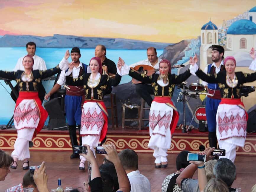 Heraklion: Cretan Folklore Night with Dinner & Transfers