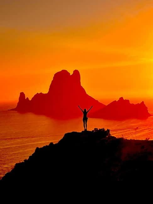 Ibiza: Hike to the most secret spots