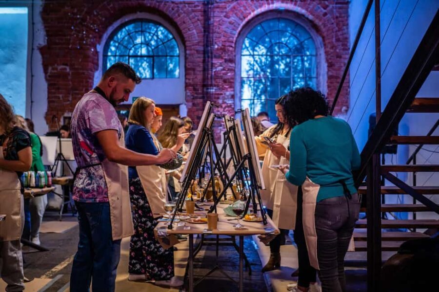 Neon Paint - Painting and Wine in the Dark in Krakow