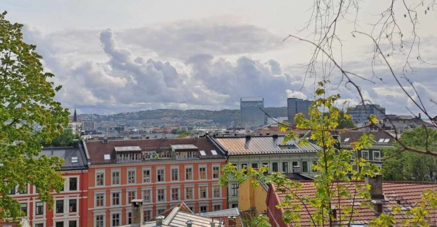 Oslo: Norwegian Food Tour & Hidden Gems City Walk