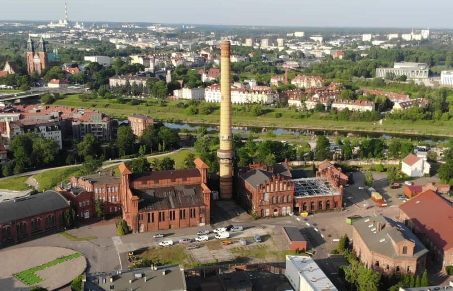 Pozna: Drone Lesson with Instructor and City Tour