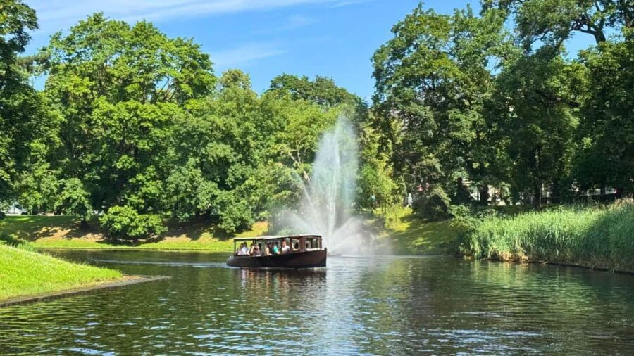 Riga Package: Canal Boat Tour + Drink & Old Town Audio Guide