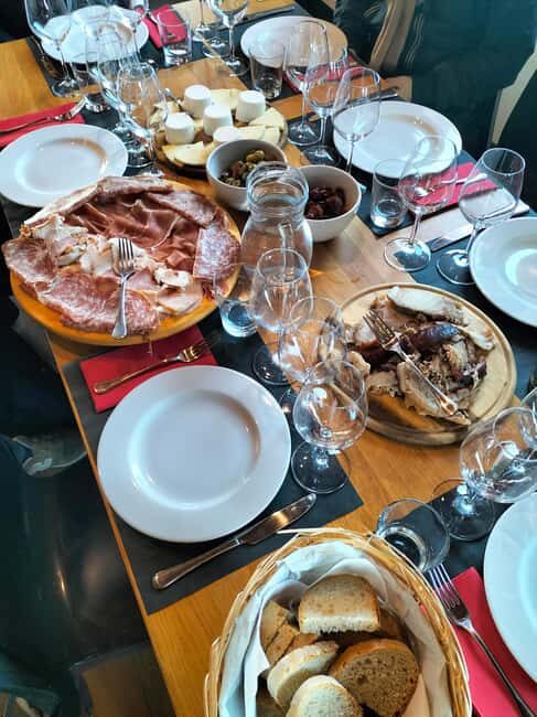 Roman countryside: Authentic tasting of 3 wines in a historic vineyard