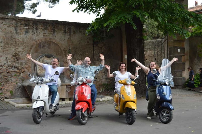 Rome: Vespa tour When in Rome with Dessert and Photography