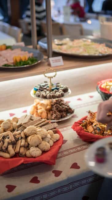 Stockholm: All-You-Can-Eat Christmas Buffet Cruise Livemusic