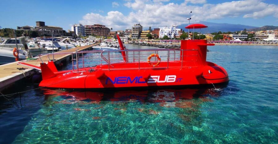 Taormina: Sea Tour in the Nemosub with Dolphin Sightings