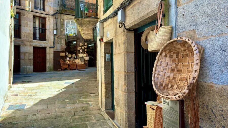 Vigo: Historic Walking Tour and Highlights