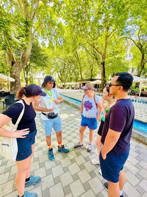 Yerevan: Highlights and Culture Walking Tour with tastings