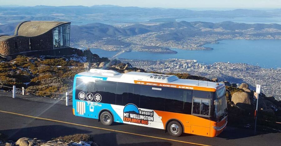 Hobart: kunanyi/Mt Wellington Explorer Bus Pass - The Guides and Commentary