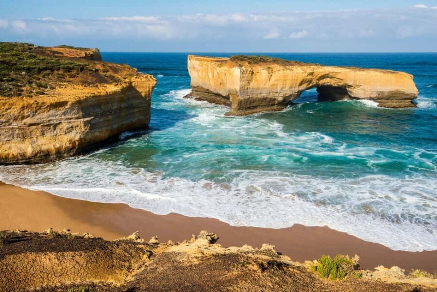 Melbourne: Great Ocean Road ExtendedTop Stops&London Bridge - Practical Details: Transportation, Guide, and Atmosphere