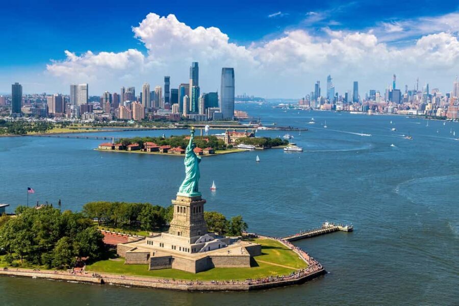 New York: Statue of Liberty and Hop-On Hop-Off Bus Tour - Itinerary Breakdown: What to Expect