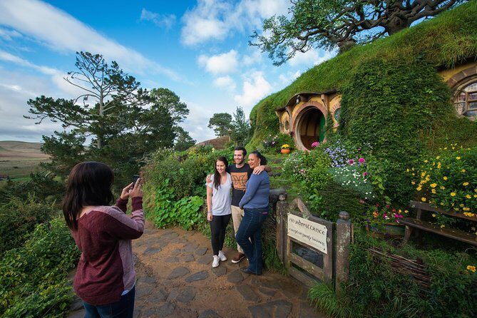 Small-Group Hobbiton Tour from Auckland with Party Marquee Lunch - Getting to Hobbiton: Seamless, Convenient Transportation