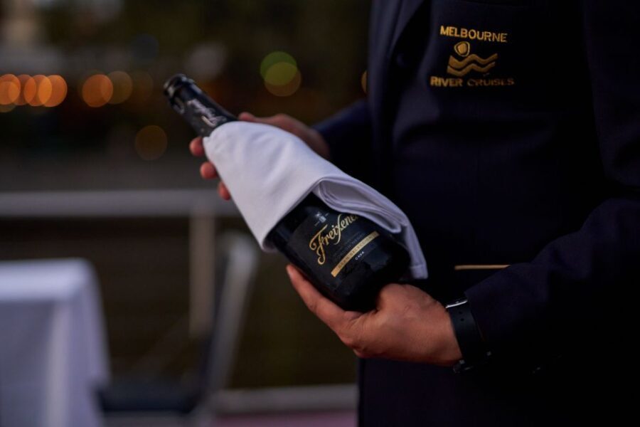 Spirit of Melbourne 4-Course Cruise with Drinks - Itinerary and Sightseeing Highlights
