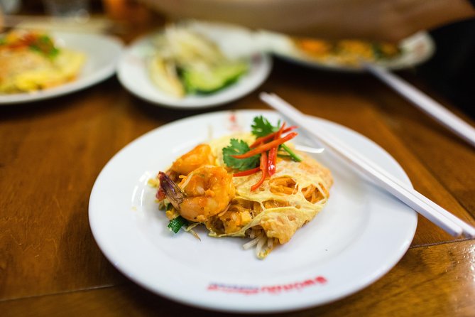 Bangkok by Night: Temples, Markets and Food Tuk-Tuk Tour - An Introduction to the Tour Experience