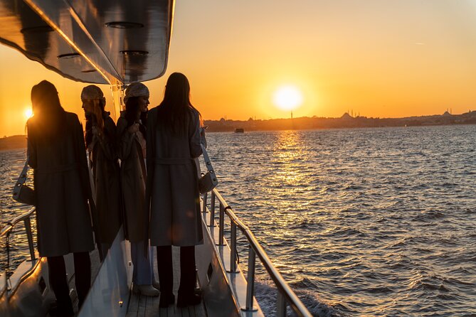 Bosphorus Sunset Cruise on Luxury Yacht with Transfers - The Itinerary in Detail