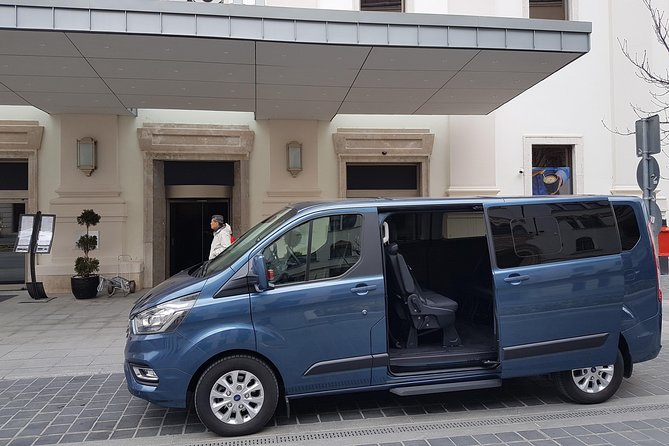 Budapest Airport Private Departure Transfer : City to Airport