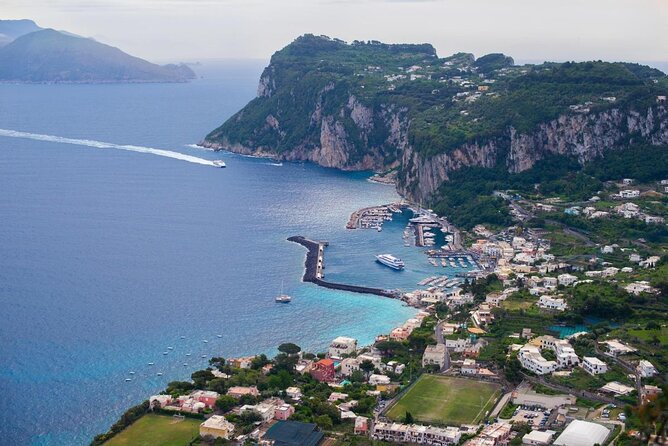 Capri all inclusive Private boat Tour with City Visit - A Tour of the Coast and Caves: What to Expect