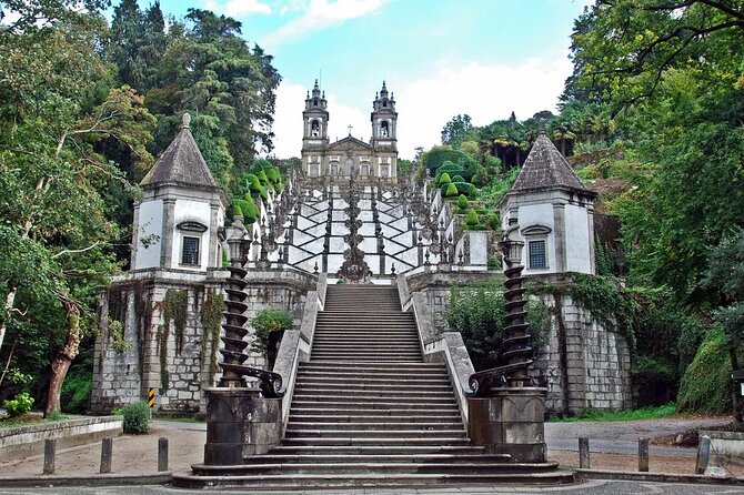 Full-Day Braga & Guimarães Guided Semi-Private Tour with Lunch from Porto