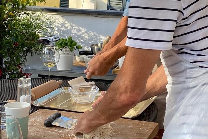 Homemade Pasta and Pesto Class with a Local Chef in Genoa