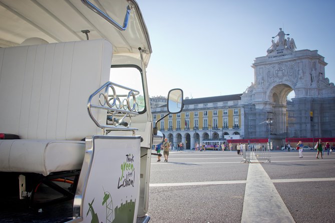1.5-Hour Private Tuk Tuk Tour of Lisbon Old Town and City Center
