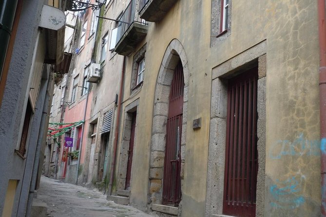 3-Hour Porto Jewish Heritage Walking Tour with Local Guide