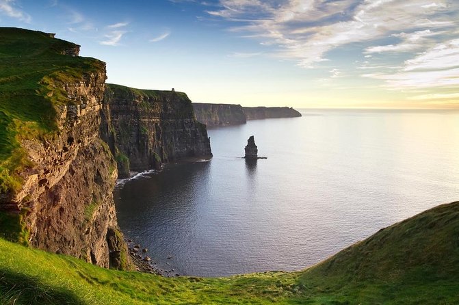 4-Day Cork, Ring of Kerry, Dingle, Cliffs of Moher and Galway Bay Rail Tour