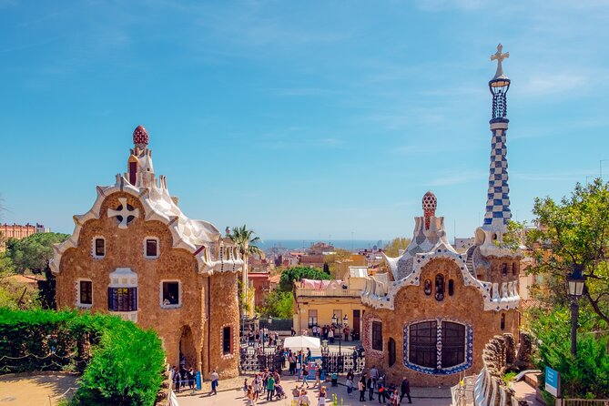 Barcelona Food Tour: Tapas, Drinks and Delights with a Local